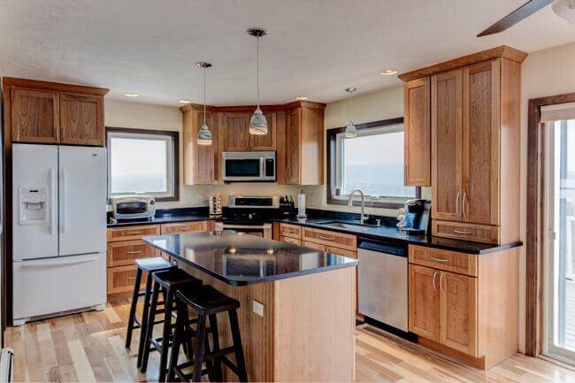 Transitional - Vermont Kitchen Design